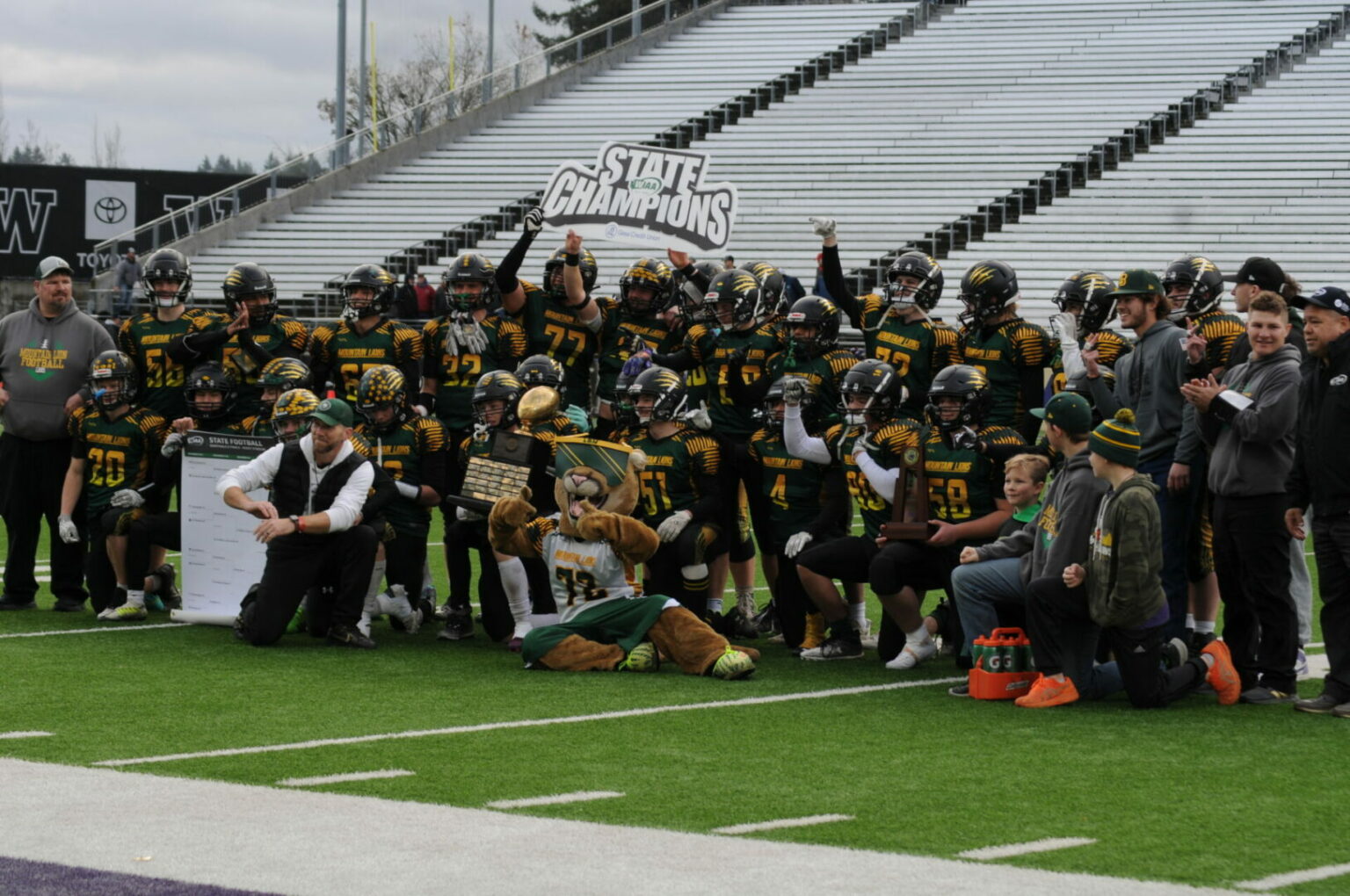 HS Football: 1B Postseason; the Final 16 determined awaiting Sunday's ...