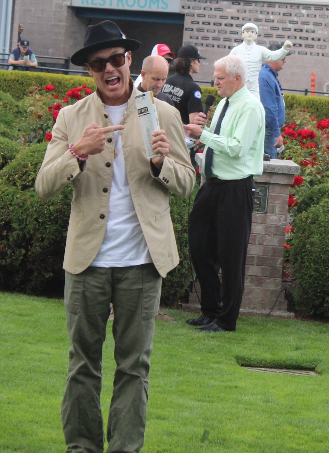 Emerald Downs: Celebrity Chef Brian "Shenanigans" Malarkey returns to ...