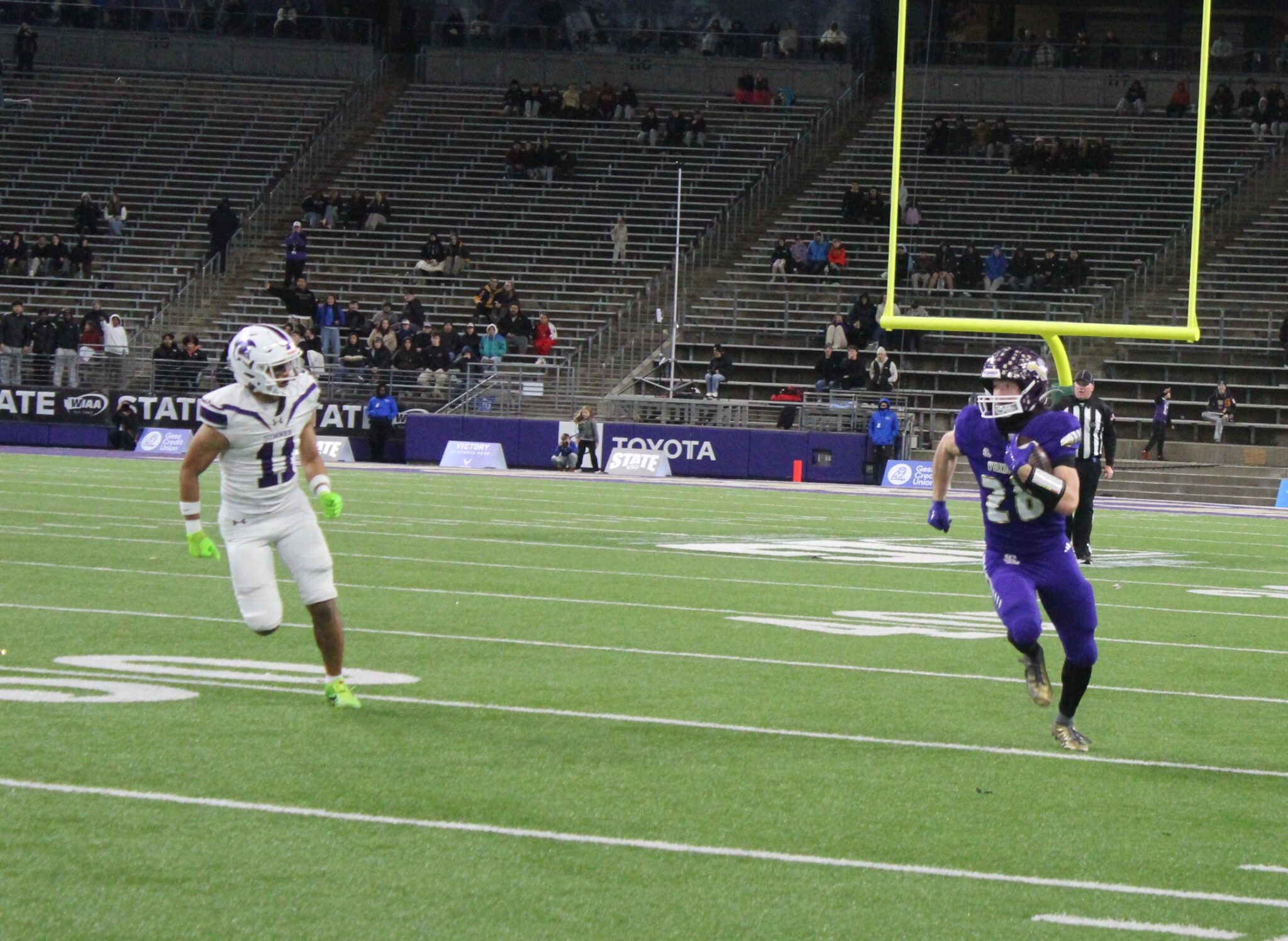 HS 4A Football Hub: Sumner defeats Lake Stevens in record setting OT ...