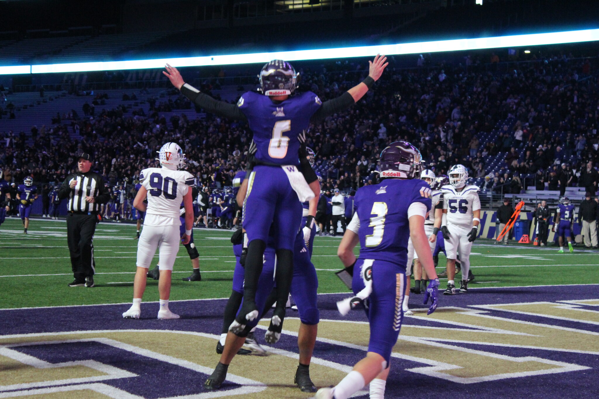 HS 4A Football Hub: Sumner defeats Lake Stevens in record setting OT ...